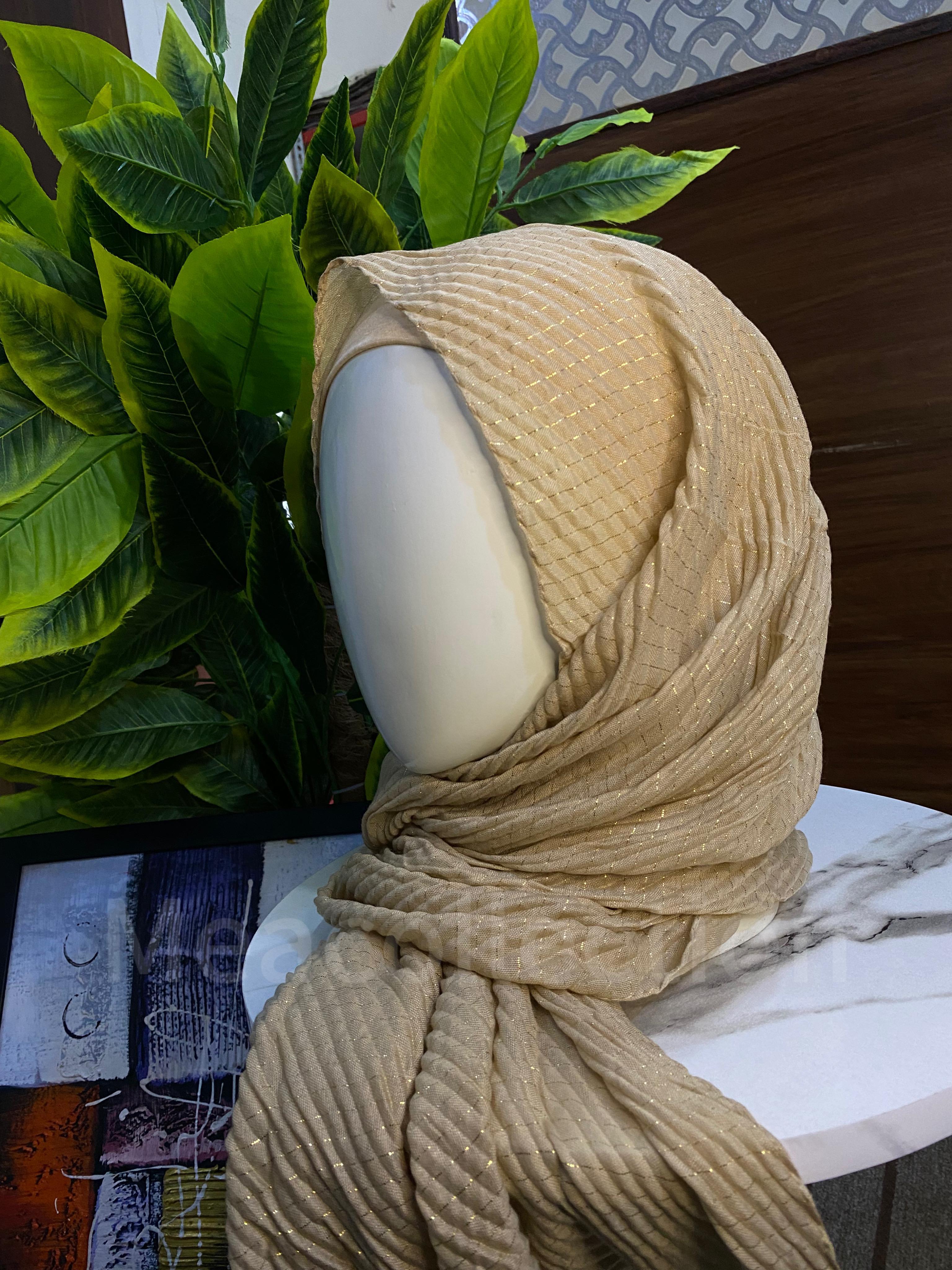 Line Crumpled Hijab - Beige – MeaCollection